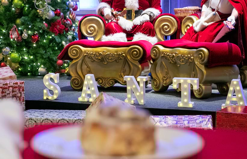 Make Christmas merrier with fabulous lightings, decors & activities!