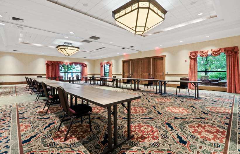 Rent conference rooms at Grand Geneva for efficient meeting spaces